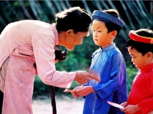 Tìm hiểu ý nghĩa của lì xì tết và cách chọn phù hợp cho một cái tết đầy ...